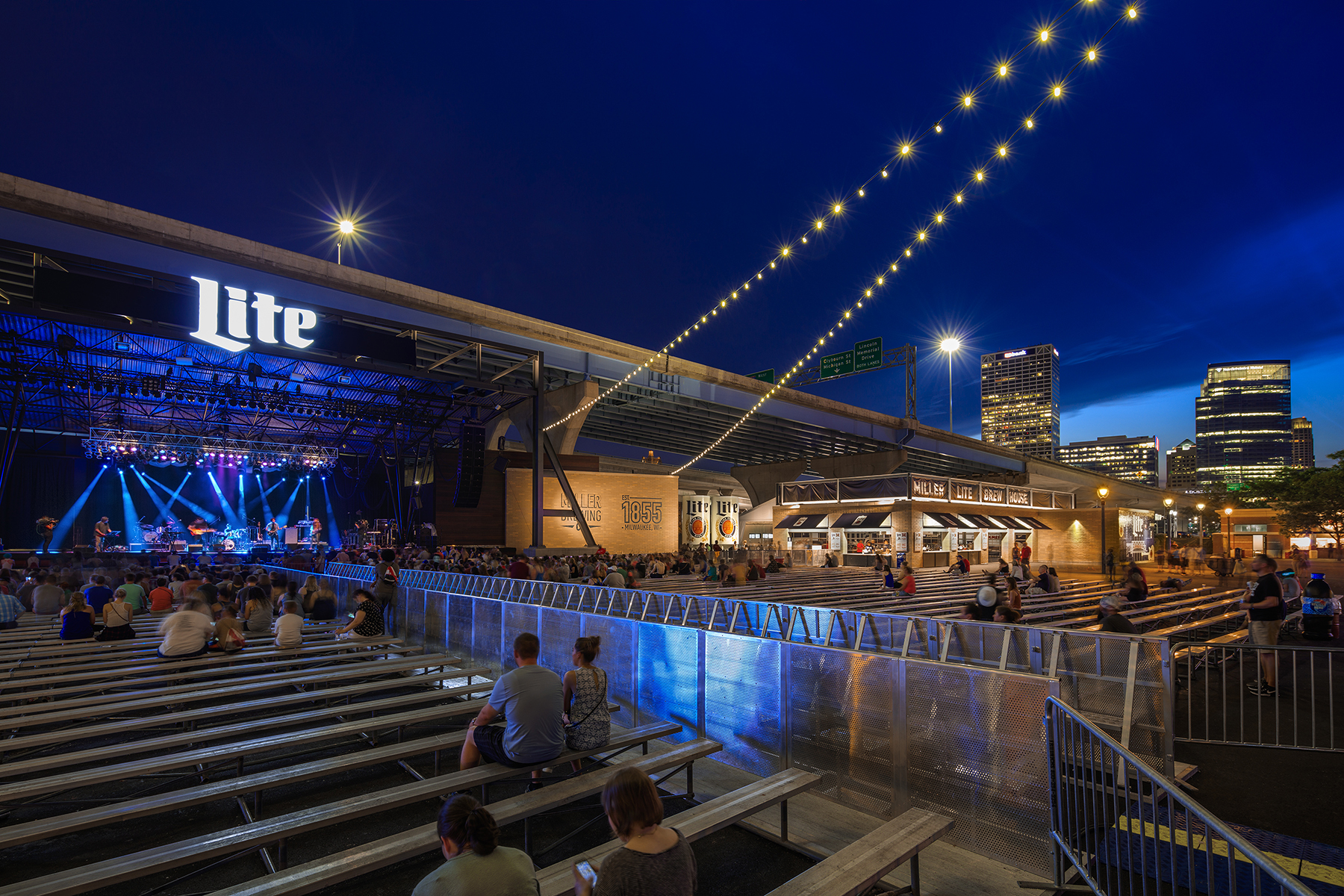 MILWAUKEE WORLD FESTIVAL – MILLER LITE OASIS STAGE AND LAKEFRONT ...