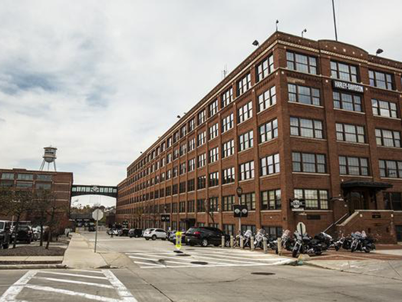 HARLEY-DAVIDSON MOTOR COMPANY CORPORATE HEADQUARTERS - Hunzinger ...