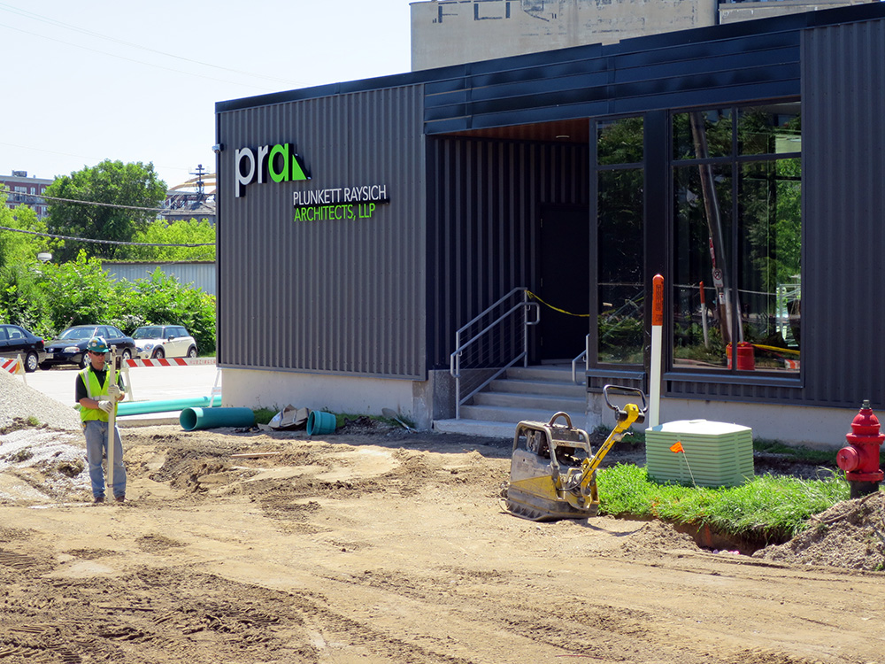 PLUNKETT RAYSICH ARCHITECTS SOUTH WATERWORKS PLAZA - Hunzinger ...