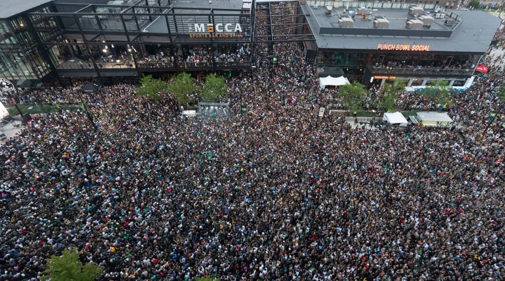 MILWAUKEE BUCKS DEER DISTRICT - Hunzinger Construction Co.